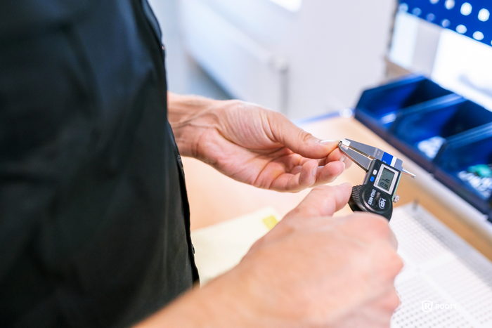 About Us | Roott implants (UAE)